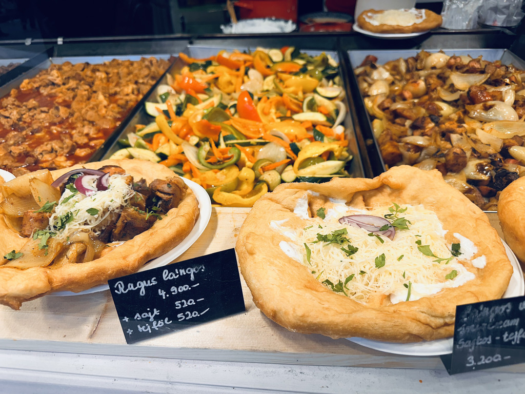 Christmas Market at Vörösmarty Square, Budapest: Complete Guide 2026 ...